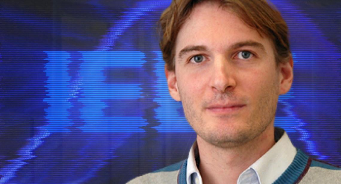 Prof. Andrea Alù named Distinguished Lecturer | WNCG - Wireless ... Prof. Andrea Alù named Distinguished Lecturer | WNCG - Wireless ...